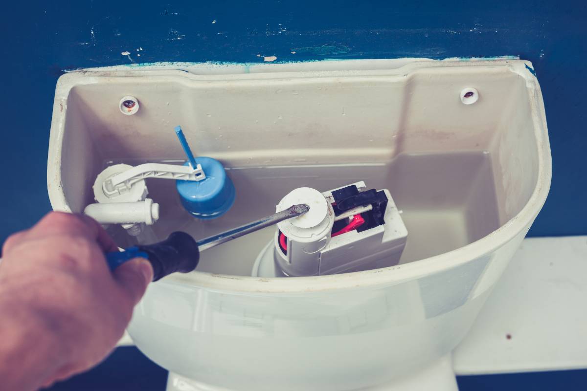 Save Water This Summer: Easy Plumbing Fixes - Justice Inc.